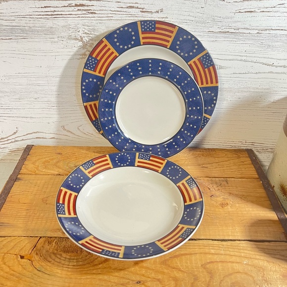 Coventry | Dining | Flag Stoneware Coventry Liberty Red Blue Stars ...